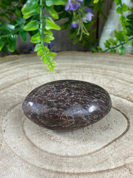 Garnet – Elements of Avebury